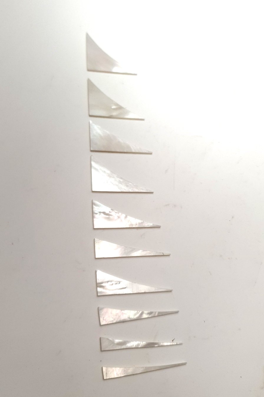 Inlay Set - Shark Fins - Mother of Pearl or Imitation - Set of 10