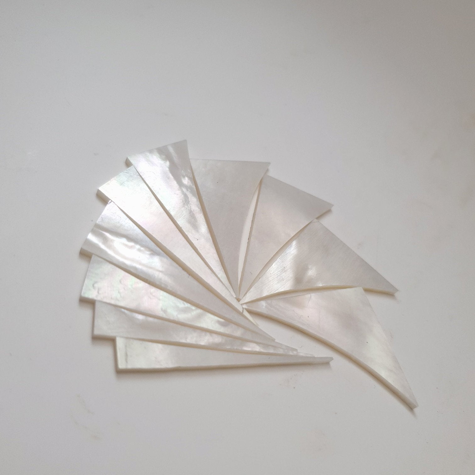 Inlay Set - Shark Fins - Mother of Pearl or Imitation - Set of 10